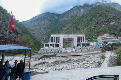 Nepalis stranded in Kerung rescued after two weeks - Nepal Diplomat